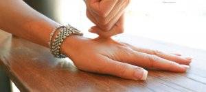 Test the Elasticity of Your Skin with a “Pinch Test”